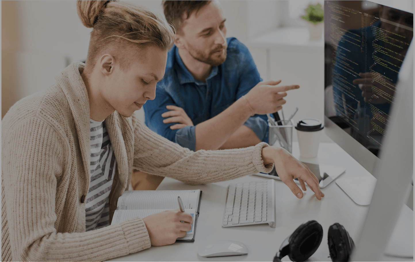 Crowdar A C A D E M Y